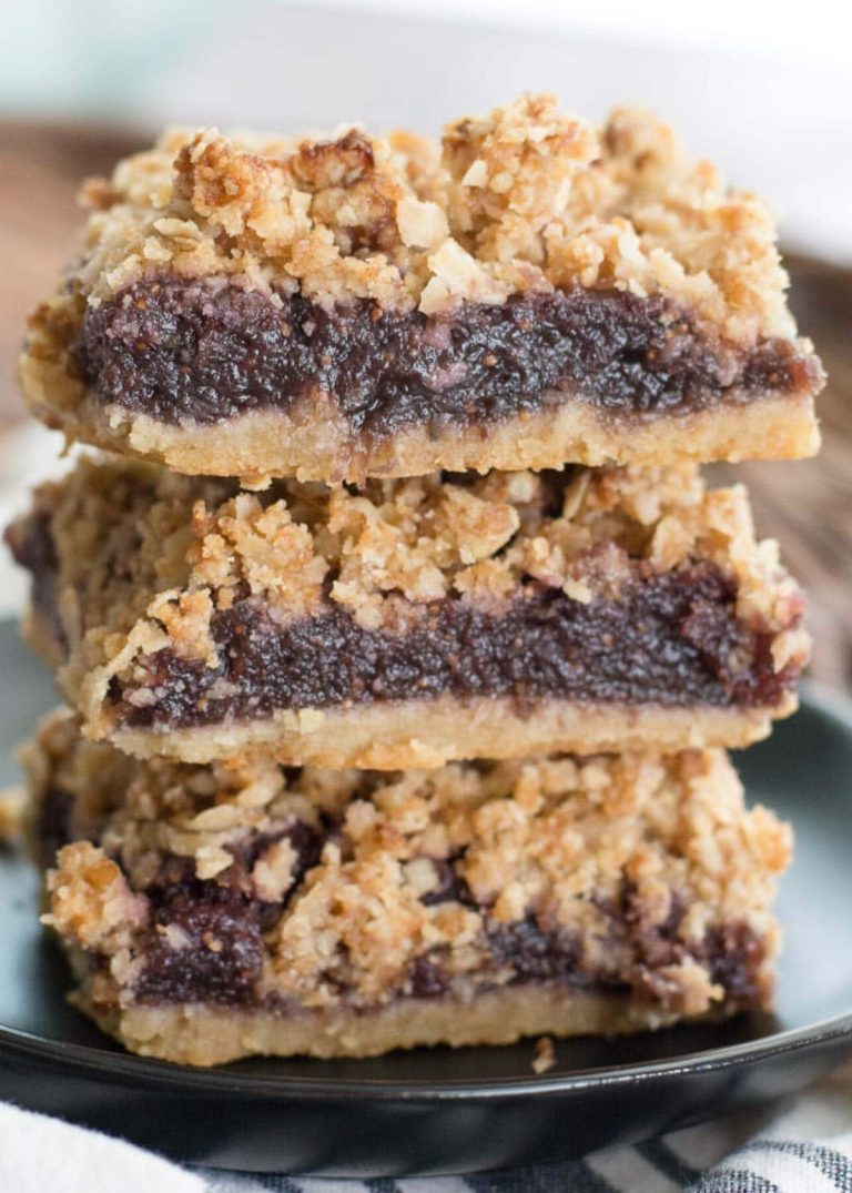 21 Best Dried Fig Dessert Recipes & Easy Fig Appetizers!