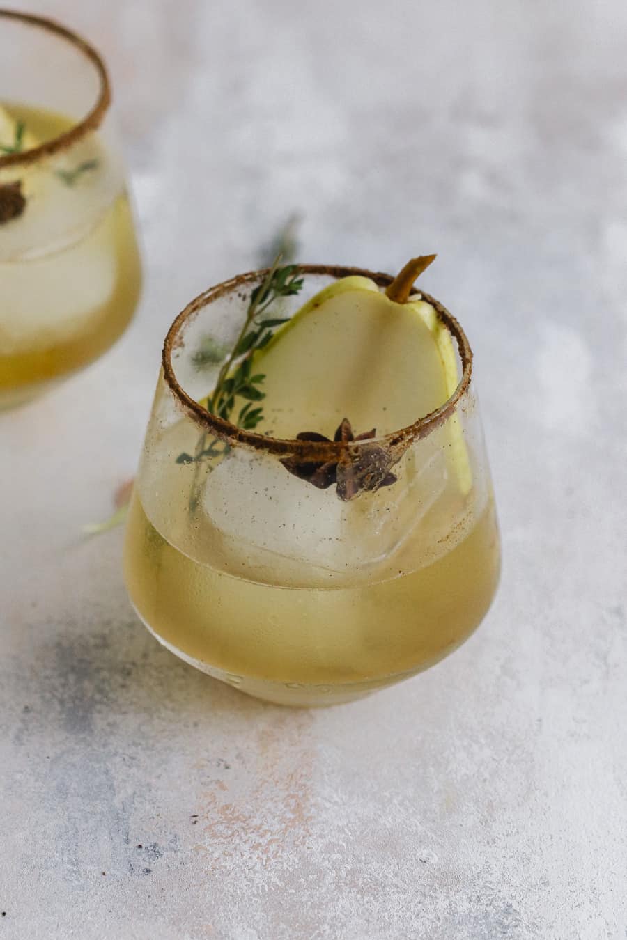 21 Best Thanksgiving Cocktails That’ll Impress Every Guest This Fall